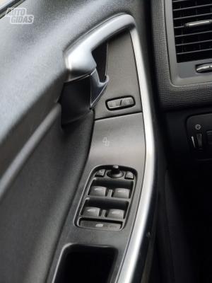 Volvo XC60 2010 in Vilnius, with an engine capacity of 2.40 L and mileage of 321 thousand km for 7000 €, photo 15 on AUTOMOTO.COM.LV