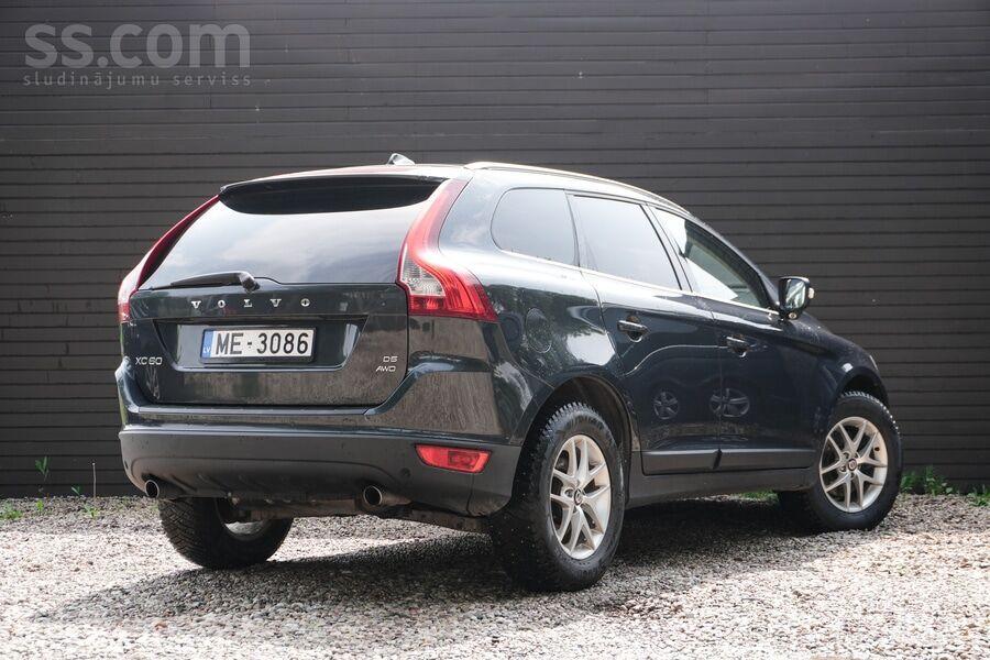 Volvo XC60 2010 in Riga, with an engine capacity of 2.40 L and mileage of 290 thousand km for 8890 €, photo 4 on AUTOMOTO.COM.LV