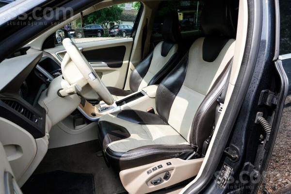 Volvo XC60 2010 Rīga, ar dzinēja tilpumu 2.40 L un nobraukumu 290 tūkst. km par 8890 €, foto 5 vietnē AUTOMOTO.COM.LV