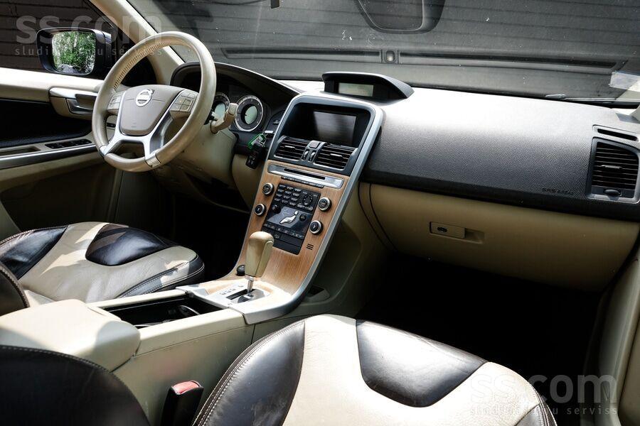 Volvo XC60 2010 in Riga, with an engine capacity of 2.40 L and mileage of 290 thousand km for 8890 €, photo 12 on AUTOMOTO.COM.LV