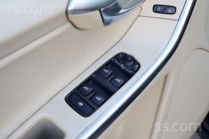 Volvo XC60 2010 Tukums, ar dzinēja tilpumu 2.40 L un nobraukumu 333 tūkst. km par 7450 €, foto 14 vietnē AUTOMOTO.COM.LV