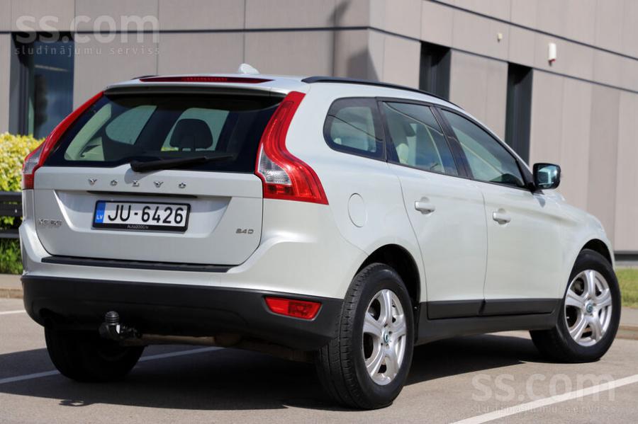 Вольво ХС60 2010 в Тукумс, объемом двигателя 2.40 л и пробегом 0 тыс. км за 6990 €, фото 4 на AUTOMOTO.COM.LV