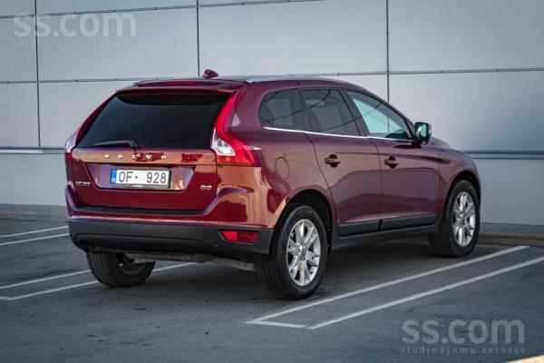 Volvo XC60 2010 Rīga, ar dzinēja tilpumu 2.00 L un nobraukumu 0 tūkst. km par 8500 €, foto 4 vietnē AUTOMOTO.COM.LV