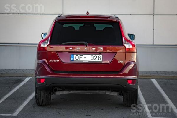 Volvo XC60 2010 Rīga, ar dzinēja tilpumu 2.00 L un nobraukumu 0 tūkst. km par 8500 €, foto 5 vietnē AUTOMOTO.COM.LV