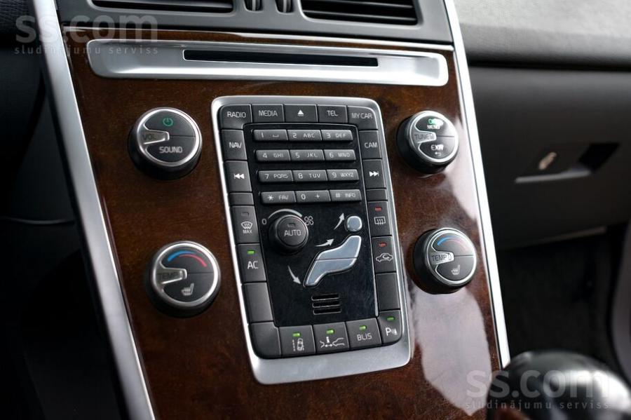 Volvo XC60 2010 in Riga, with an engine capacity of 2.00 L and mileage of 0 thousand km for 8500 €, photo 22 on AUTOMOTO.COM.LV