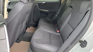 Volvo XC60 2010 Ogre, ar dzinēja tilpumu 2.40 L un nobraukumu 268 tūkst. km par 7650 €, foto 16 vietnē AUTOMOTO.COM.LV