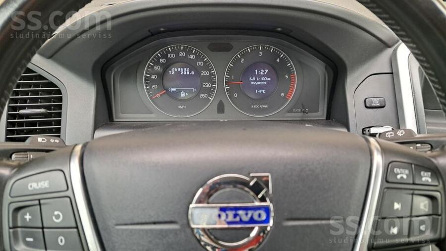 Volvo XC60 2010 Ogre, ar dzinēja tilpumu 2.40 L un nobraukumu 268 tūkst. km par 7650 €, foto 17 vietnē AUTOMOTO.COM.LV