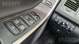 Volvo XC60 2010 Ogre, ar dzinēja tilpumu 2.40 L un nobraukumu 268 tūkst. km par 7650 €, foto 18 vietnē AUTOMOTO.COM.LV