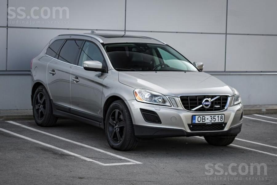 Volvo XC60 2010 Rīga, ar dzinēja tilpumu 2.40 L un nobraukumu 0 tūkst. km par 6750 €, foto 4 vietnē AUTOMOTO.COM.LV