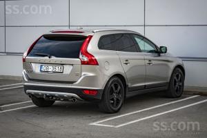Volvo XC60 2010 Rīga, ar dzinēja tilpumu 2.40 L un nobraukumu 0 tūkst. km par 6750 €, foto 5 vietnē AUTOMOTO.COM.LV