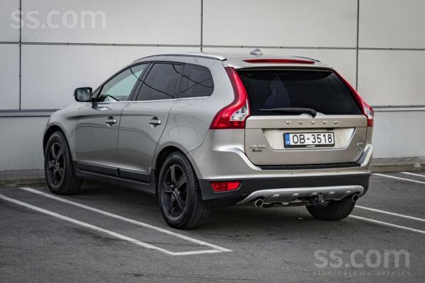Volvo XC60 2010 in Riga, with an engine capacity of 2.40 L and mileage of 0 thousand km for 6750 €, photo 6 on AUTOMOTO.COM.LV