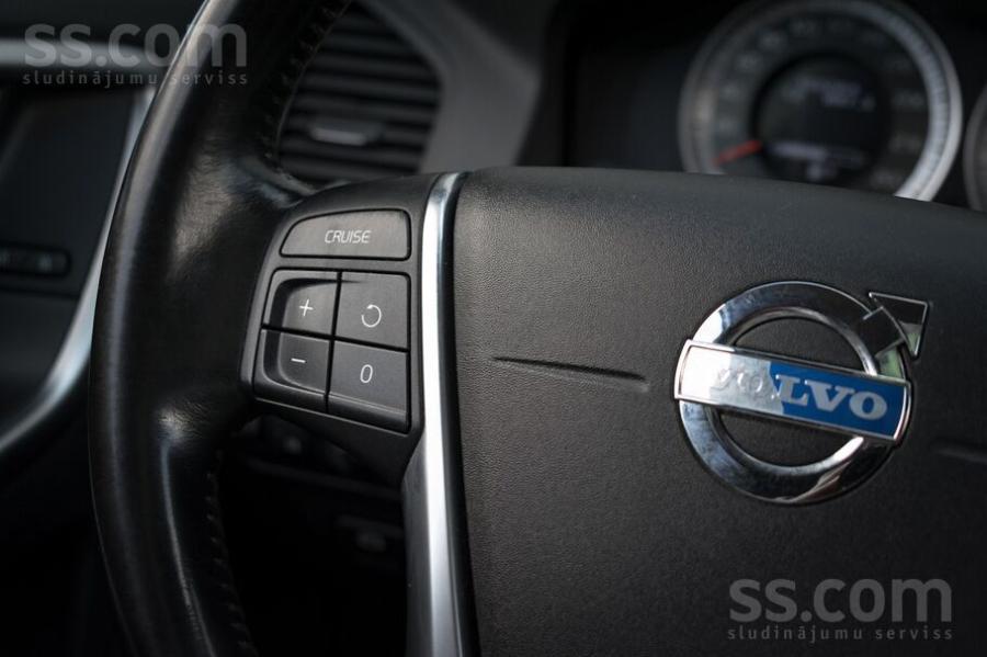 Volvo XC60 2010 Rīga, ar dzinēja tilpumu 2.40 L un nobraukumu 0 tūkst. km par 6750 €, foto 22 vietnē AUTOMOTO.COM.LV
