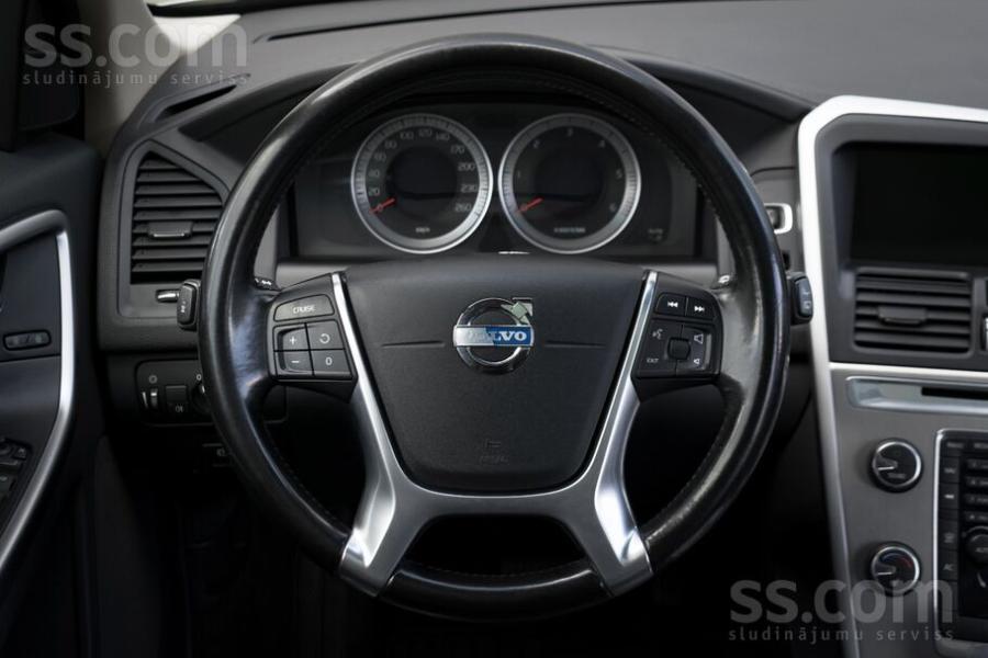Volvo XC60 2010 Rīga, ar dzinēja tilpumu 2.40 L un nobraukumu 0 tūkst. km par 6750 €, foto 23 vietnē AUTOMOTO.COM.LV