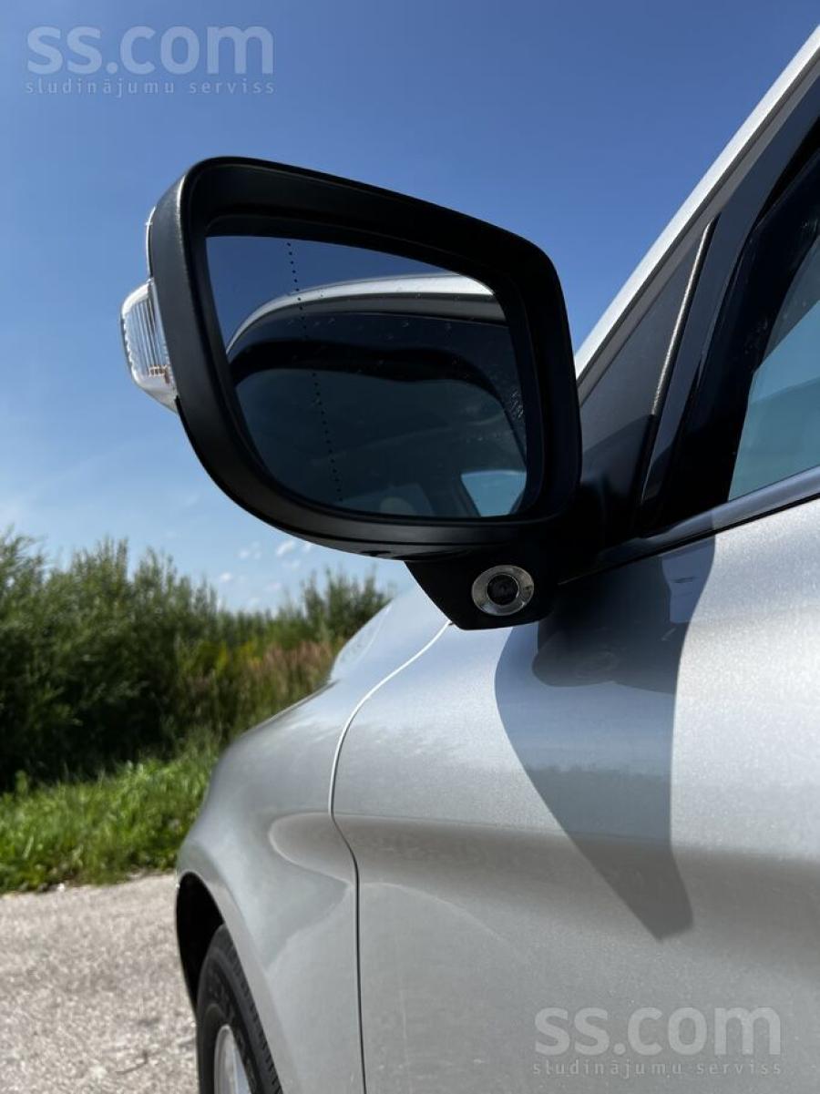 Volvo XC60 2010 Rīga, ar dzinēja tilpumu 2.40 L un nobraukumu 239 tūkst. km par 8100 €, foto 5 vietnē AUTOMOTO.COM.LV