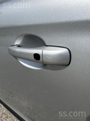 Volvo XC60 2010 Rīga, ar dzinēja tilpumu 2.40 L un nobraukumu 239 tūkst. km par 8100 €, foto 6 vietnē AUTOMOTO.COM.LV