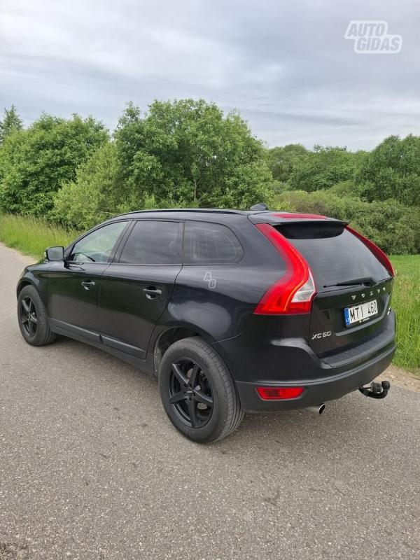 Volvo XC60 2010 Viļņa, ar dzinēja tilpumu 2.40 L un nobraukumu 446 tūkst. km par 5000 €, foto 1 vietnē AUTOMOTO.COM.LV