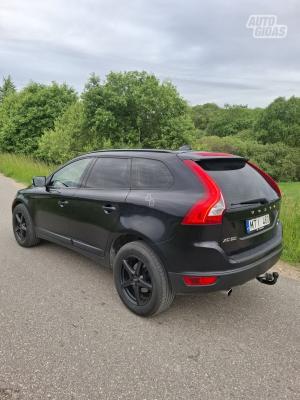 Volvo XC60 2010 Viļņa, ar dzinēja tilpumu 2.40 L un nobraukumu 446 tūkst. km par 5000 €, foto  vietnē AUTOMOTO.COM.LV