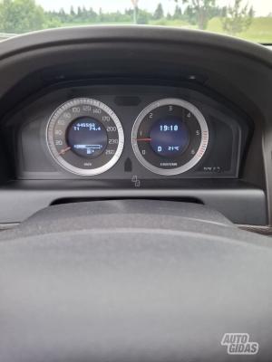 Volvo XC60 2010 in Vilnius, with an engine capacity of 2.40 L and mileage of 446 thousand km for 5000 €, photo 3 on AUTOMOTO.COM.LV