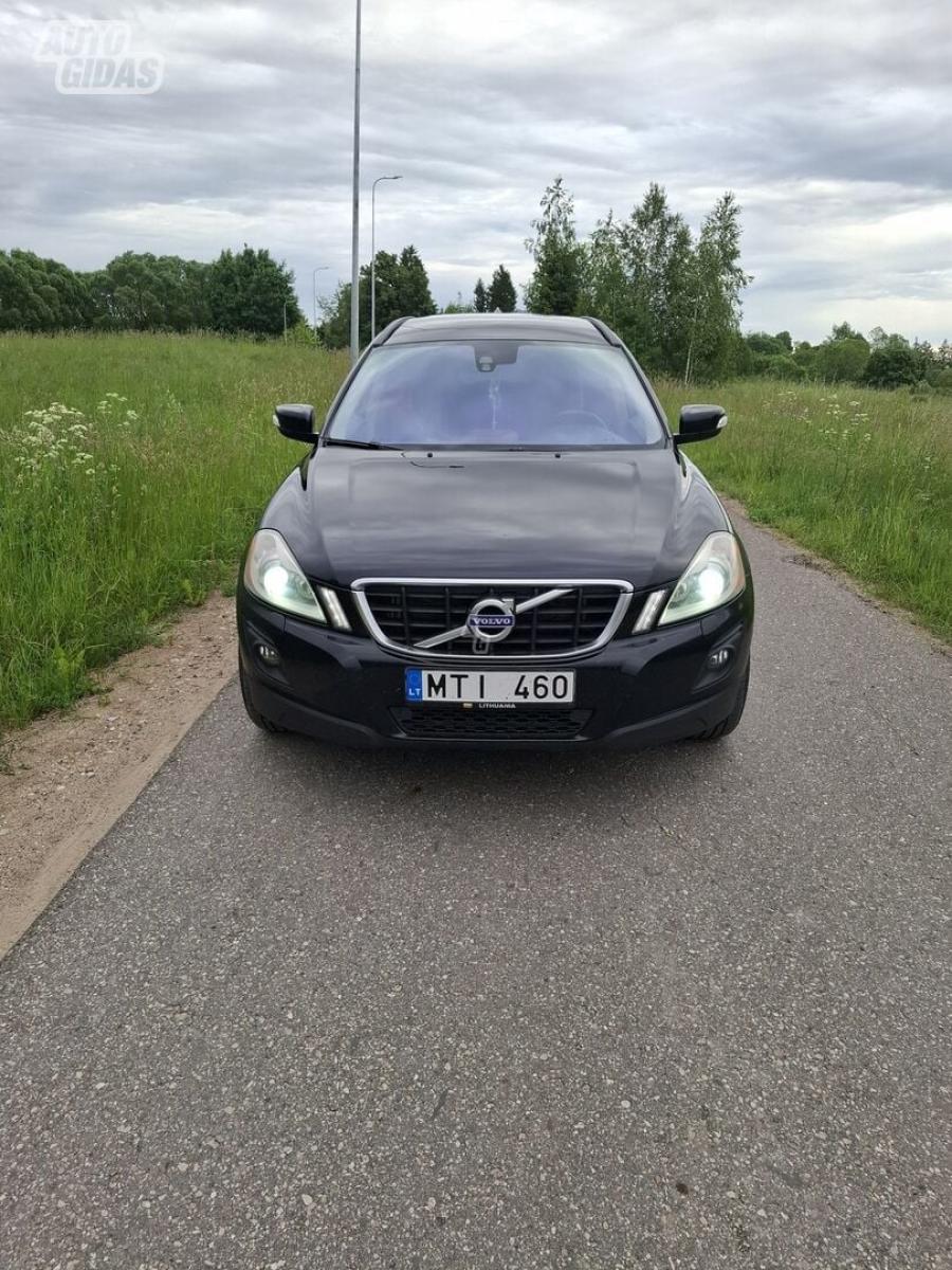 Volvo XC60 2010 in Vilnius, with an engine capacity of 2.40 L and mileage of 446 thousand km for 5000 €, photo 5 on AUTOMOTO.COM.LV