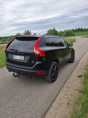 Volvo XC60 2010 in Vilnius, with an engine capacity of 2.40 L and mileage of 446 thousand km for 5000 €, photo 9 on AUTOMOTO.COM.LV
