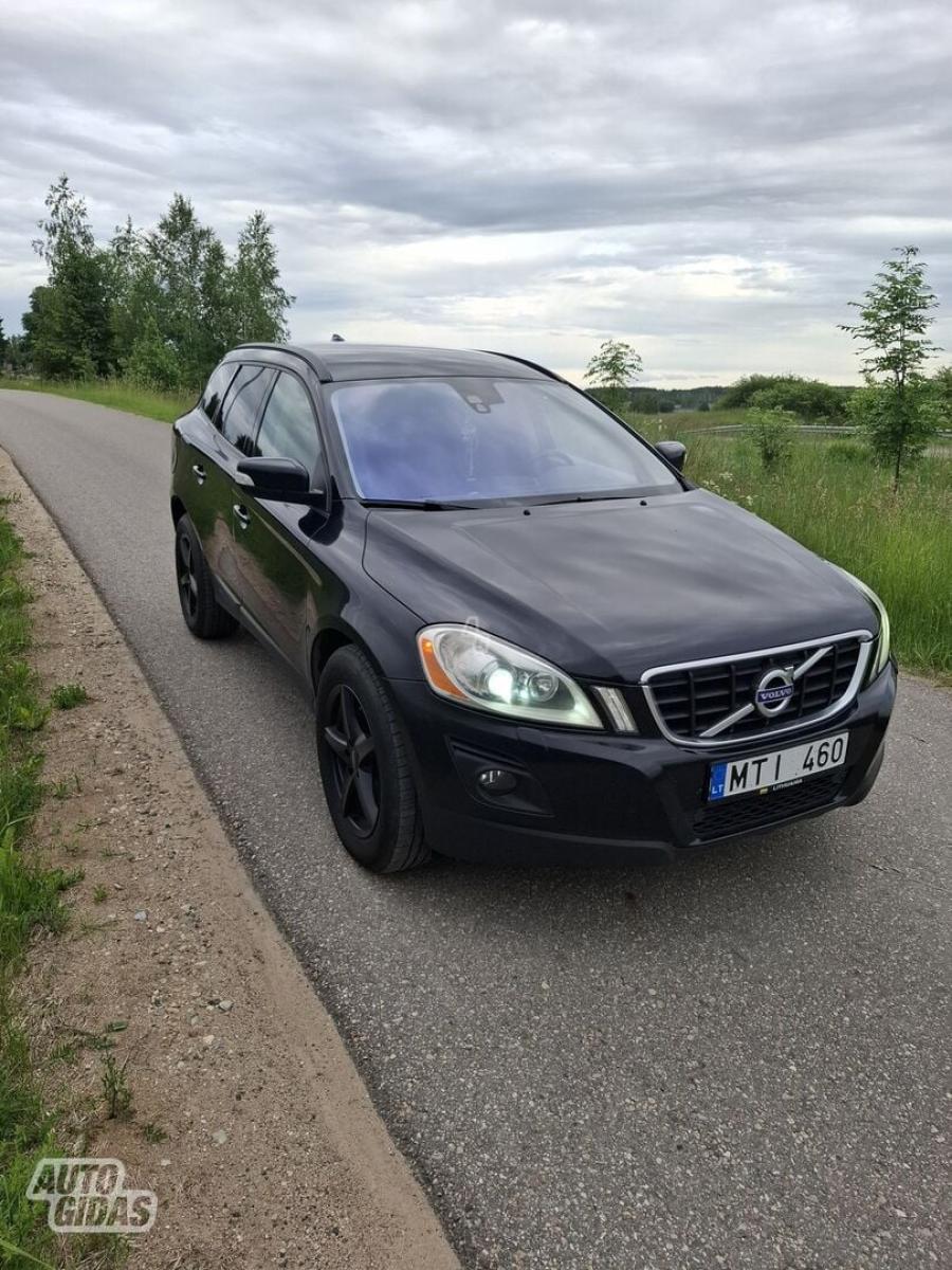 Volvo XC60 2010 in Vilnius, with an engine capacity of 2.40 L and mileage of 446 thousand km for 5000 €, photo 12 on AUTOMOTO.COM.LV