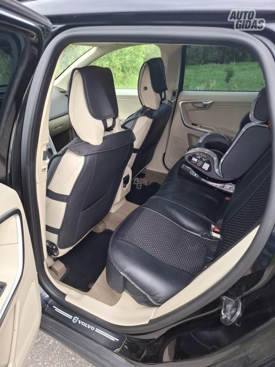 Volvo XC60 2010 in Vilnius, with an engine capacity of 2.40 L and mileage of 446 thousand km for 5000 €, photo 15 on AUTOMOTO.COM.LV