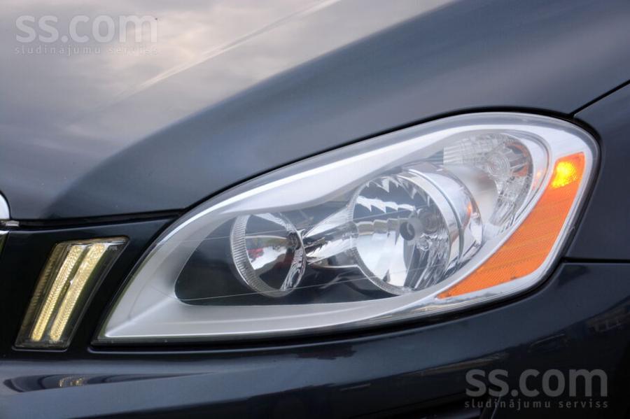 Volvo XC60 2010 Rīga, ar dzinēja tilpumu 2.40 L un nobraukumu 284 tūkst. km par 7999 €, foto 26 vietnē AUTOMOTO.COM.LV