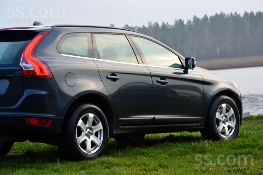 Volvo XC60 2010 Rīga, ar dzinēja tilpumu 2.40 L un nobraukumu 284 tūkst. km par 7999 €, foto 27 vietnē AUTOMOTO.COM.LV