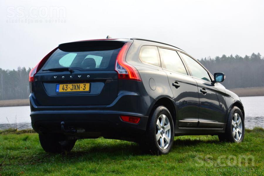 Volvo XC60 2010 Rīga, ar dzinēja tilpumu 2.40 L un nobraukumu 284 tūkst. km par 7999 €, foto 31 vietnē AUTOMOTO.COM.LV