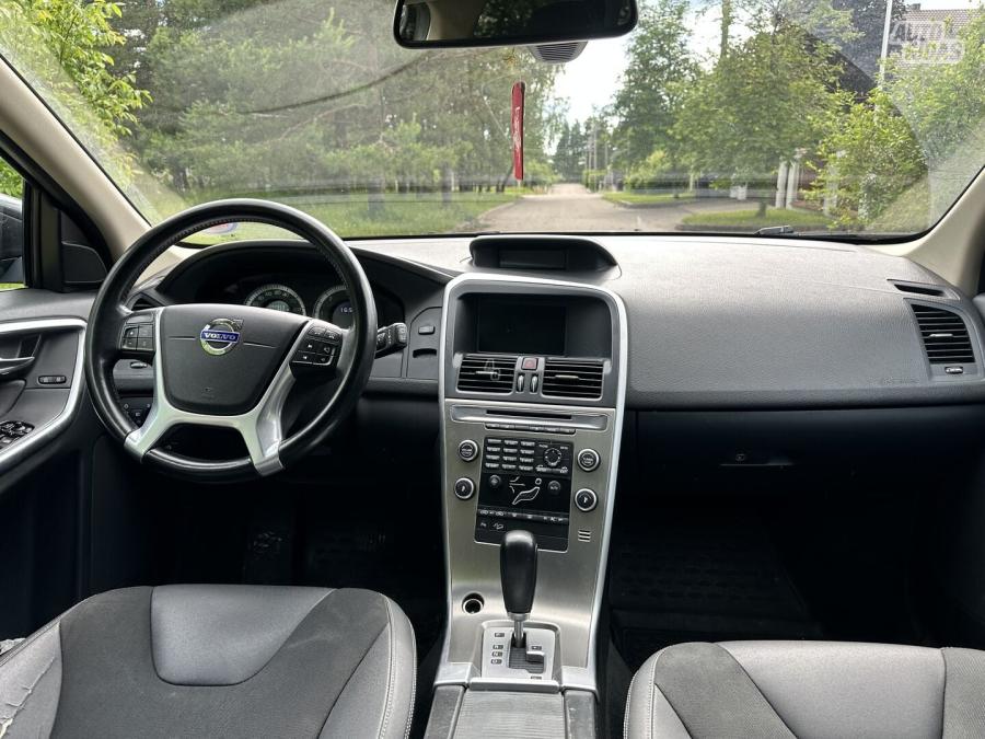 Volvo XC60 2010 Viļņa, ar dzinēja tilpumu 2.40 L un nobraukumu 290 tūkst. km par 5000 €, foto 14 vietnē AUTOMOTO.COM.LV