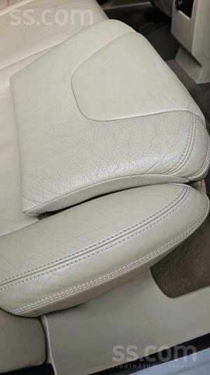 Volvo XC60 2010 Daugavpils, ar dzinēja tilpumu 2.40 L un nobraukumu 176 tūkst. km par 13000 €, foto 16 vietnē AUTOMOTO.COM.LV