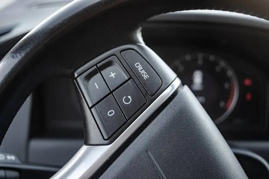 Volvo XC60 2010 Tukums, ar dzinēja tilpumu 2.40 L un nobraukumu 279 tūkst. km par 7980 €, foto 24 vietnē AUTOMOTO.COM.LV