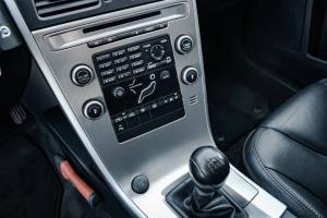 Volvo XC60 2010 Tukums, ar dzinēja tilpumu 2.40 L un nobraukumu 279 tūkst. km par 7980 €, foto 26 vietnē AUTOMOTO.COM.LV