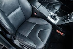 Volvo XC60 2010 Tukums, ar dzinēja tilpumu 2.40 L un nobraukumu 279 tūkst. km par 7980 €, foto 32 vietnē AUTOMOTO.COM.LV