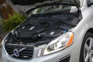 Volvo XC60 2010 in Klaipeda, with an engine capacity of 1.98 L and mileage of 280 thousand km for 8750 €, photo 29 on AUTOMOTO.COM.LV