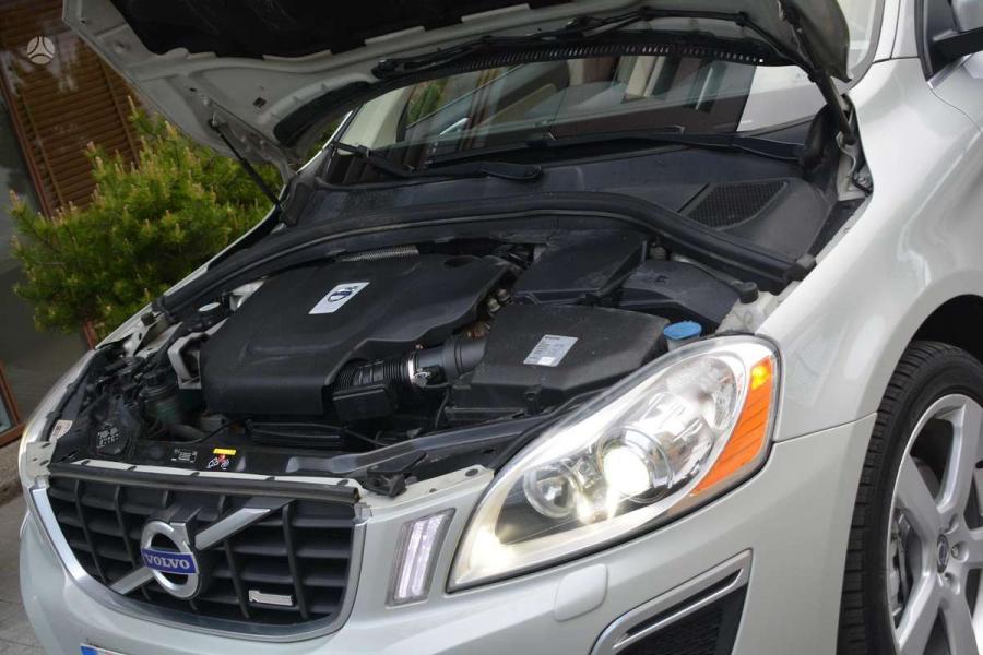Volvo XC60 2010 in Klaipeda, with an engine capacity of 1.98 L and mileage of 280 thousand km for 8750 €, photo 29 on AUTOMOTO.COM.LV