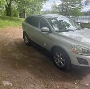Volvo XC60 2010 in Vilnius, with an engine capacity of 2.40 L and mileage of 329 thousand km for 5000 €, photo 4 on AUTOMOTO.COM.LV