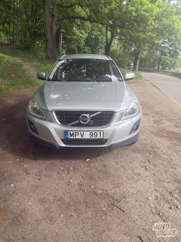 Volvo XC60 2010 Viļņa, ar dzinēja tilpumu 2.40 L un nobraukumu 329 tūkst. km par 5000 €, foto 4 vietnē AUTOMOTO.COM.LV