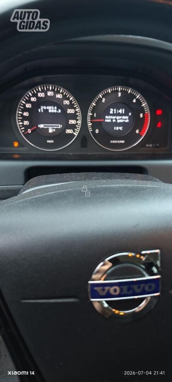 Volvo XC60 2010 in Prienai, with an engine capacity of 2.40 L and mileage of 295 thousand km for 7800 €, photo 1 on AUTOMOTO.COM.LV