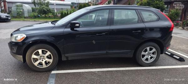 Volvo XC60 2010 in Prienai, with an engine capacity of 2.40 L and mileage of 295 thousand km for 7800 €, photo 6 on AUTOMOTO.COM.LV