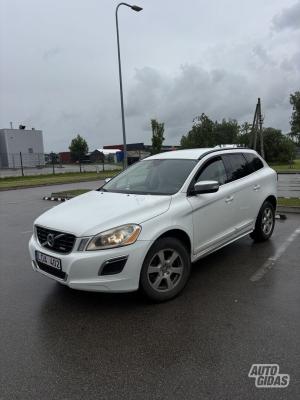 Volvo XC60 2010 in Kaisiadorys, with an engine capacity of 2.40 L and mileage of 366 thousand km for 6800 €, photo 3 on AUTOMOTO.COM.LV