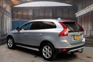 Volvo XC60 2010 in Vilnius, with an engine capacity of 2.40 L and mileage of 290 thousand km for 7999 €, photo 3 on AUTOMOTO.COM.LV