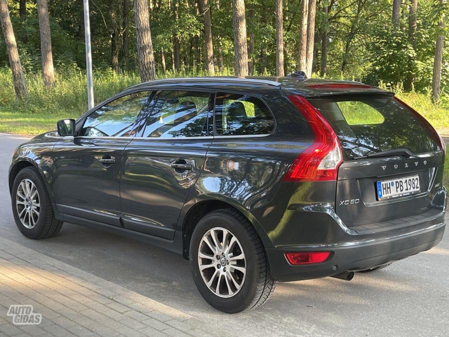 Volvo XC60 2010 in Vilnius, with an engine capacity of 2.40 L and mileage of 198 thousand km for 9200 €, photo 4 on AUTOMOTO.COM.LV