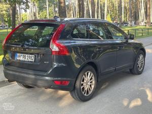 Volvo XC60 2010 in Vilnius, with an engine capacity of 2.40 L and mileage of 198 thousand km for 9200 €, photo 7 on AUTOMOTO.COM.LV