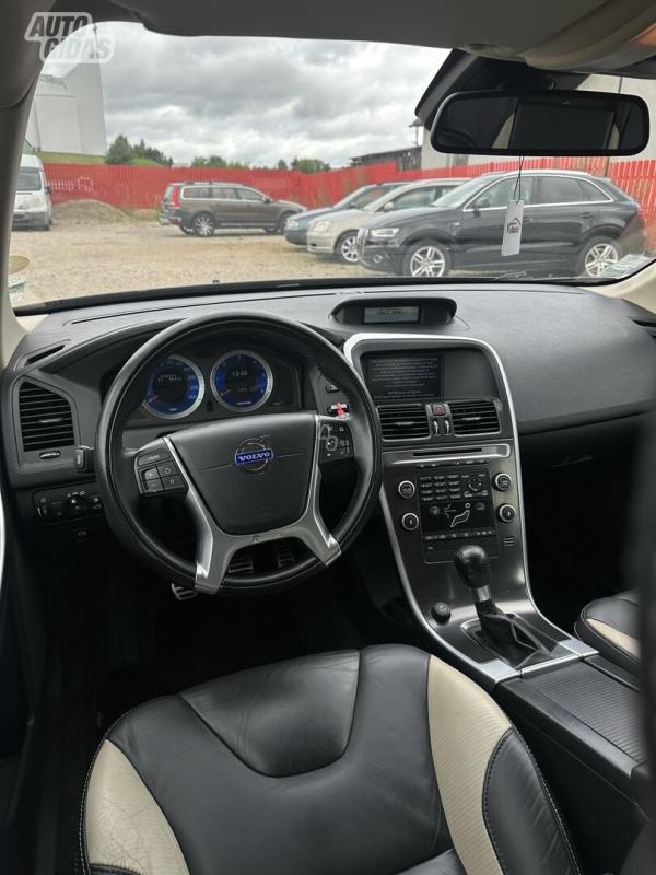 Volvo XC60 2010 Pabradė, ar dzinēja tilpumu 2.40 L un nobraukumu 298 tūkst. km par 8600 €, foto 9 vietnē AUTOMOTO.COM.LV