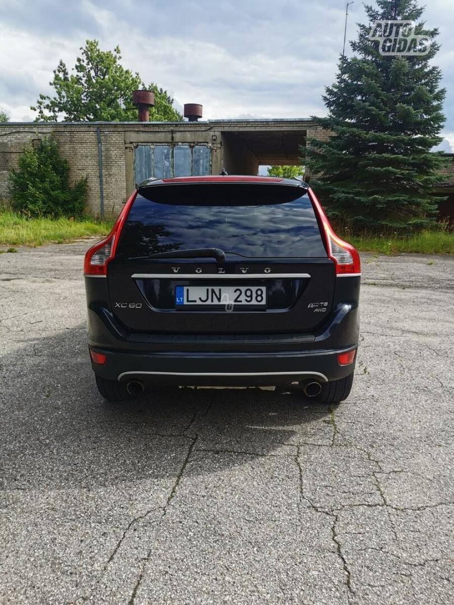 Volvo XC60 2010 in Panevezys, with an engine capacity of 3.00 L and mileage of 274 thousand km for 5500 €, photo 6 on AUTOMOTO.COM.LV