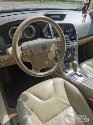 Volvo XC60 2010 in Panevezys, with an engine capacity of 3.00 L and mileage of 274 thousand km for 5500 €, photo 9 on AUTOMOTO.COM.LV
