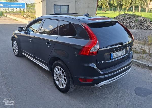 Volvo XC60 2010 in Siauliai, with an engine capacity of 2.40 L and mileage of 0 thousand km for 6500 €, photo 7 on AUTOMOTO.COM.LV