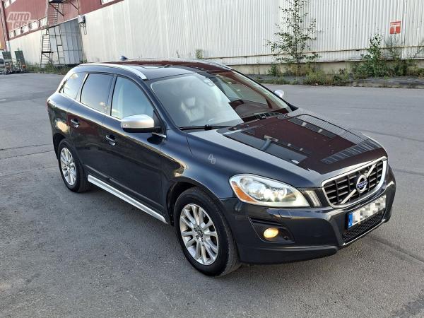 Volvo XC60 2010 in Siauliai, with an engine capacity of 2.40 L and mileage of 330 thousand km for 6400 €, photo 1 on AUTOMOTO.COM.LV