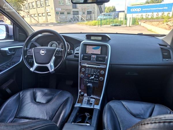 Volvo XC60 2010 in Siauliai, with an engine capacity of 2.40 L and mileage of 330 thousand km for 6400 €, photo 8 on AUTOMOTO.COM.LV
